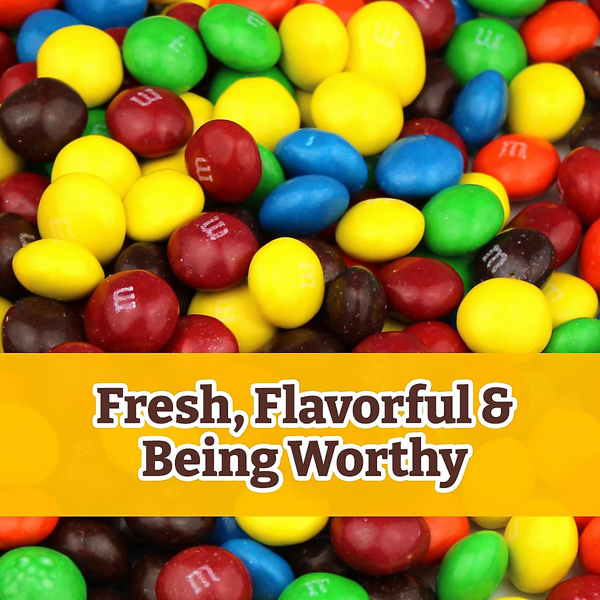 M&M Peanut Chocolate Candies, Sweet Milk Chocolate and Peanuts Bites Encased in Vibrant Candy Shell Colors, Delicious Melt in Your Mouth Sweet Snacks for Kids and Adults, Holiday Candy Bulk - 2lb Classic Bag