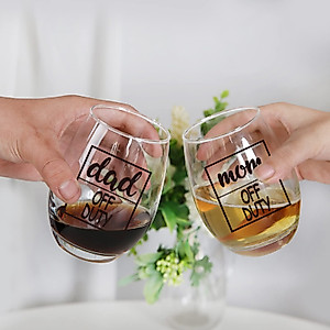 Jogskeor Mom Off Duty Dad Off Duty Stemless Wine Glass Set, New Parents Gifts, First Time Parents Gifts for Couples, Mommy Daddy, New Dad Mom, Best Gift for expecting Mother and Father, 15oz