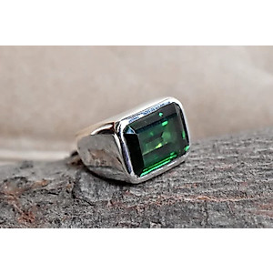 Green Emerald Ring for Men and Women Signet Emerald Cut Gemstone Sterling Silver Band Gift Rings All US Rings Size (8)