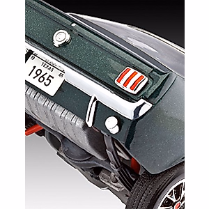 Revell Germany 1965 Ford Mustang 2+2 Fastback Plastic Model Kit (1/25 Scale)