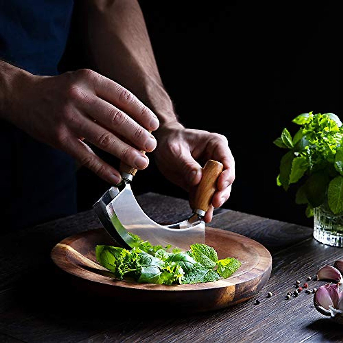 Navaris Cutting Board & Mezzaluna Knife - Wooden Chopping Board & 2-Bladed Curved Herb Cutter - Round Acacia Wood Board & Double Blade Rocker Chopper
