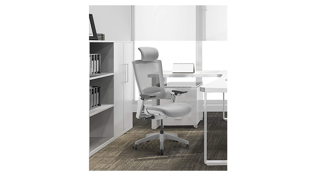 CLATINA Ergonomic High Swivel Executive Chair