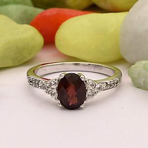 925 Sterling Silver Oval Cut Garnet Gemstone Side stone Dainty Solitaire Ring (6)