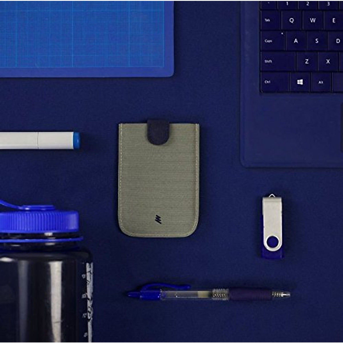 DesignNest DAX wallet, Cascading pull-tab wallet, Slim wallet, Hold upto 6 cards, small wallet, Card holder, Purse (PurpleGrey, Polyester)