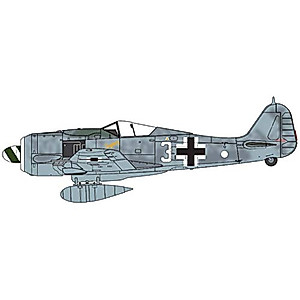 Airfix Focke-Wulf Fw190A-8 1:72 WWII Military Aviation Plastic Model Kit A01020A