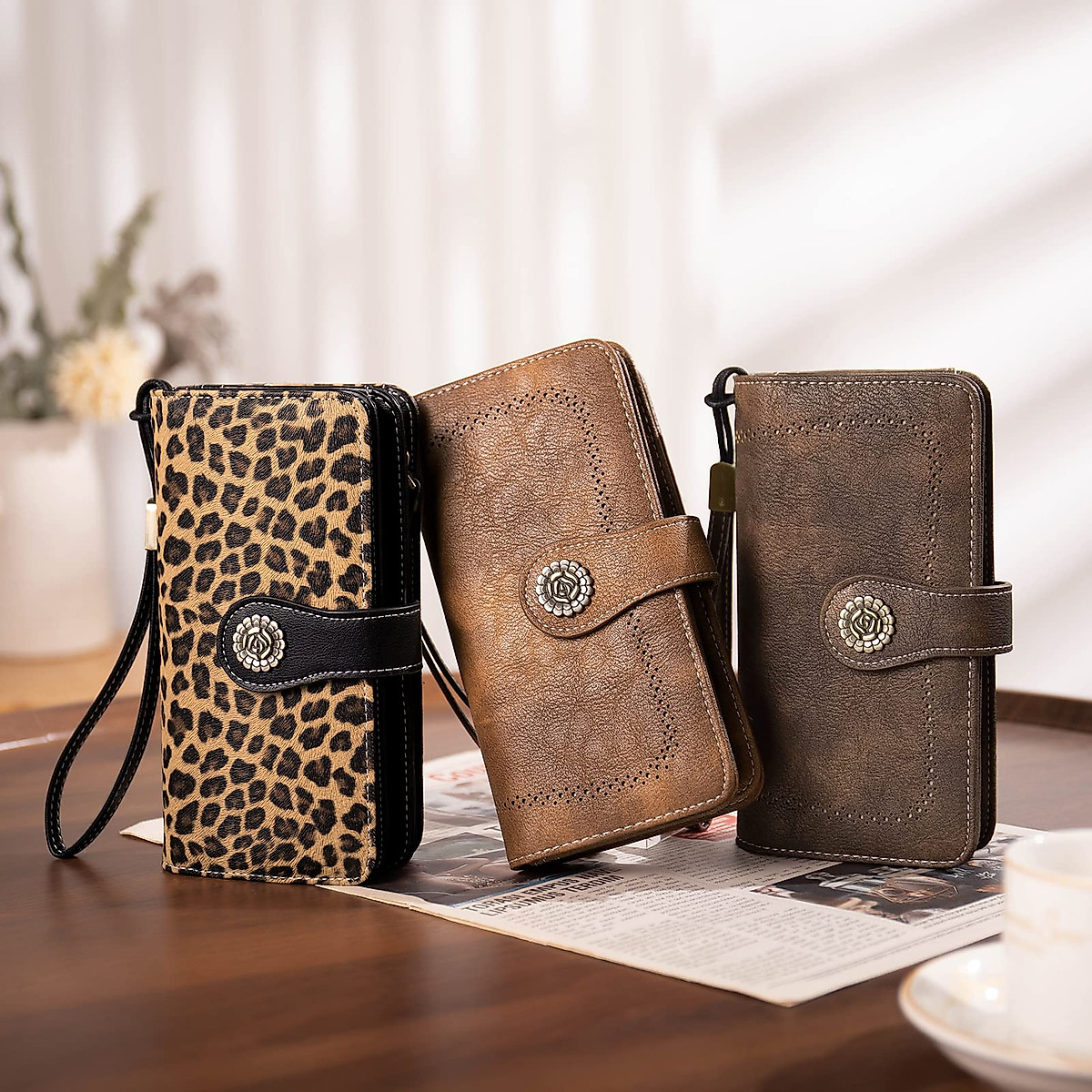 CLUCI Wallet for Women Leather Large Capacity Purse Wristlet Clutch RFID Blocking Credit Card Holder with ID Window Leopard