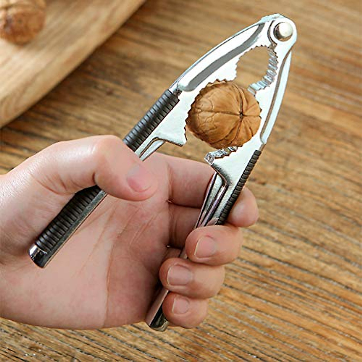 Luxshiny Macadamia Walnut Opener Walnut Opener Nutcracker Chestnut Clip Metal Nut Shell Openers Nut Shell Breakers Crackers Kitchen Tools with Non- Handle for Pecans Nutcracker Crab Opener Multitools