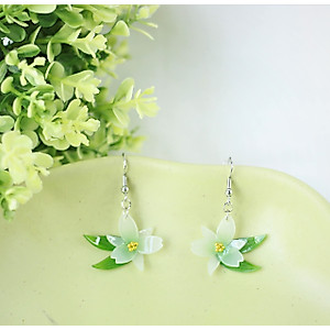 Genshin Impact Earrings Venti's Cecilia Flower Dangle Earrings Cosplay Accessories Collectable Gift For Genshin Gamer & Anime Fans, Simple White Flower Jewelry For Women Girls.