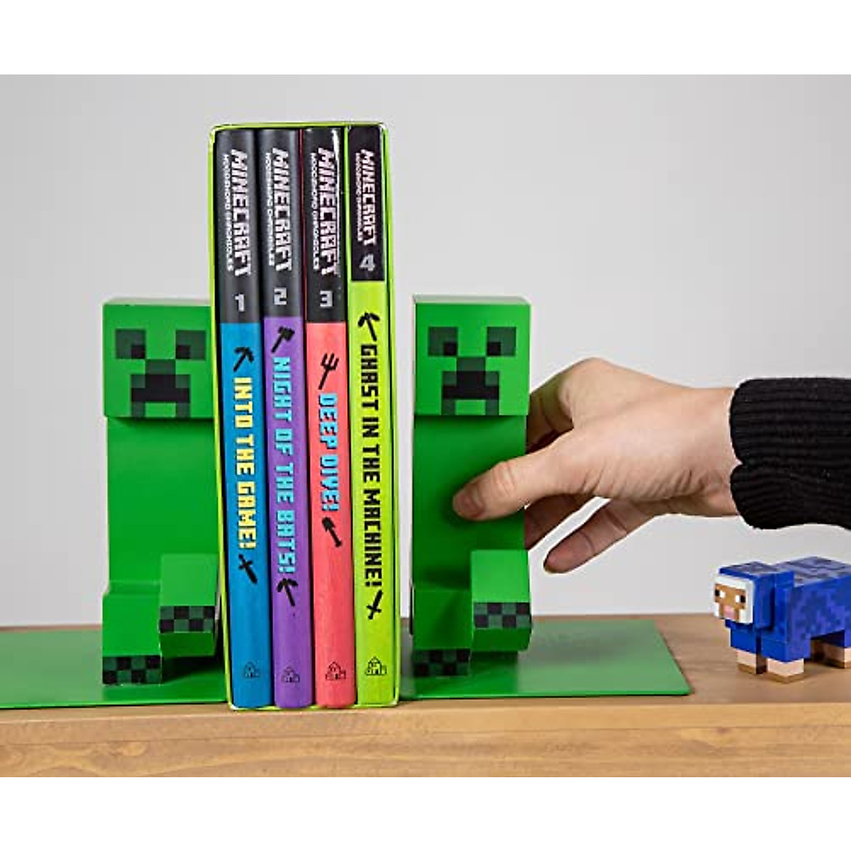 Minecraft 6-Inch Creeper Bookends, Set of 2 | Bookshelf Decor Room Essentials, Storage Organizer for Shelves and Desktops, Book Stoppers | Video Game Gifts And Collectibles