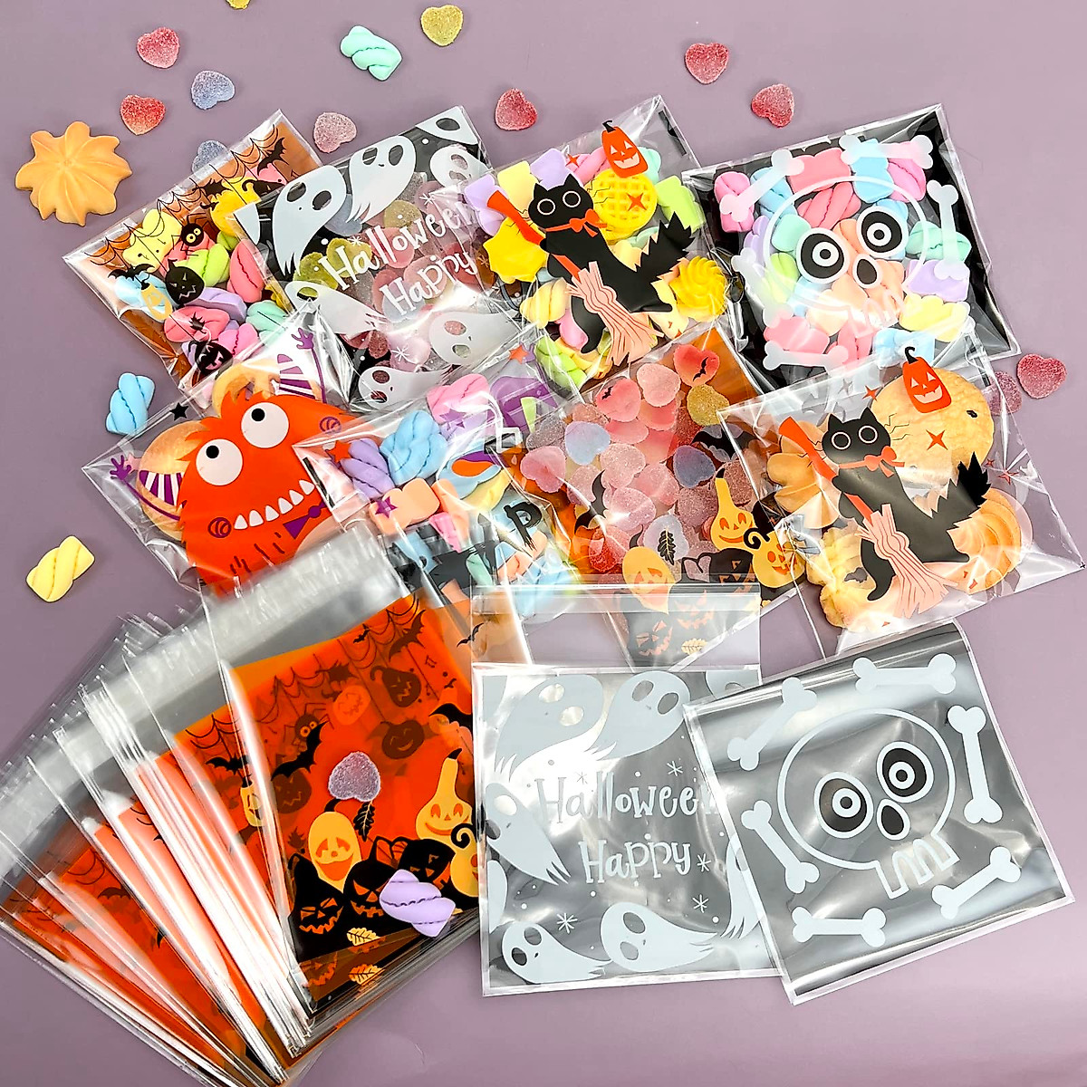 300PCS Halloween Treat Bags Sealable Halloween Cellophane Bags Individual Cookie Bags Self Adhesive Cookie Treat Bags DIY Translucent Plastic Bags for Bakery Biscuit Chocolate 3.94" x 3.94"