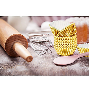 Sumind 400 Pieces Cupcake Liners Mini Foil Metallic Liners Muffin Paper Cases Baking Cups Wrapper Colored Cupcake Chocolates Making for Holiday Wedding Party Baby Showers(Gold)