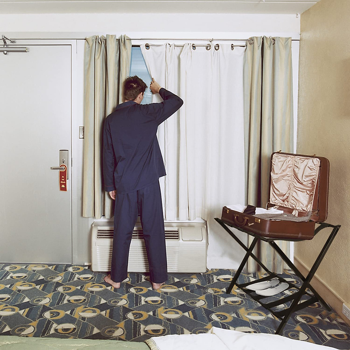 Black Luggage Rack with Shelf Foldable Suitcase Rack Metal Folding Luggage Stand Suitcase Holder for Bedroom Hotel Guest Room, Black (1 Pack)