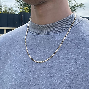 Silver Cross Chain Necklaces for Men, Stainless Steel Cuban Link Cross Necklace Silver Chain Cross Pendant Necklace for Men Women Boys Simple Jewelry 18 Inches