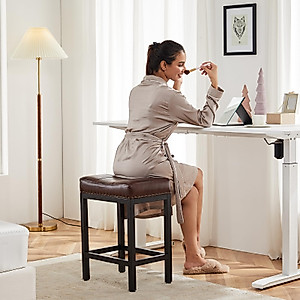 Sweetcrispy Bar Stools Set of 2， 24 inch Counter Height Bar Stools, Upholstered Modern Kitchen Barstools with Metal Base, PU Leather Saddle Stools for Kitchen Island, Brown