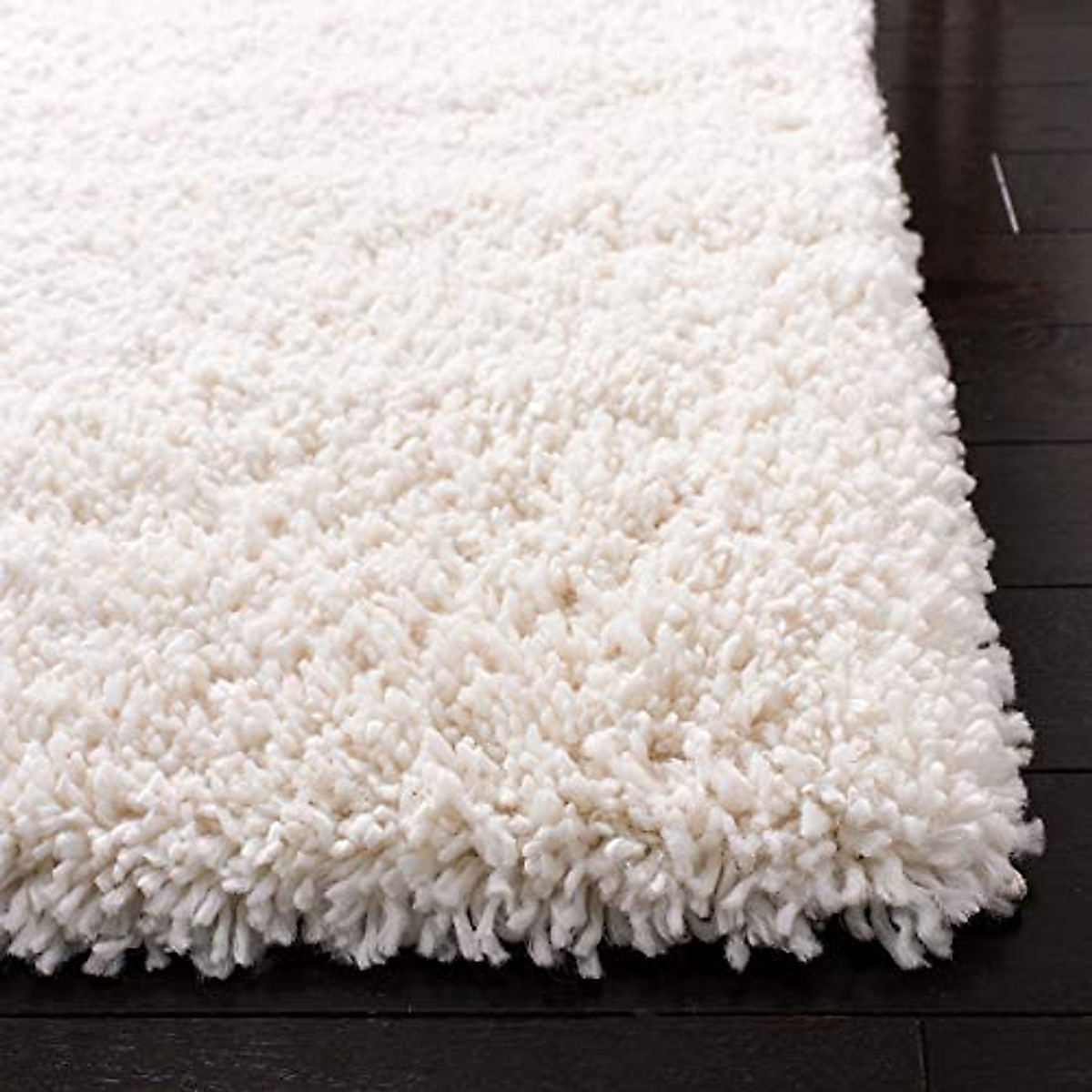 SAFAVIEH Fontana Shag Collection Area Rug - 8' Square, Ivory, Solid Design, Non-Shedding & Easy Care, 2-inch Thick Ideal for High Traffic Areas in Living Room, Bedroom (FNT800A)