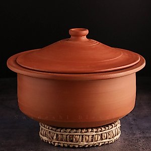 Swadeshi Blessings HandMade Exclusive Range Unglazed Earthen Kadai/Mud Handi/Mitti Ke Bartan/Clay Pot for Cooking & Serving with Lid(with Mirror Shine) + Free Palm Leaf Stand (5.5 Liters)