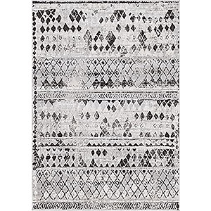 Rugs.com Leipzig Collection Area Rug – 4' x 6' Gray Low-Pile Rug Perfect for Entryways, Kitchens, Breakfast Nooks, Accent Pieces