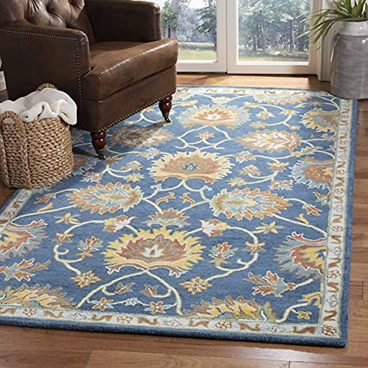 SAFAVIEH Heritage Collection 5' x 8' Navy HG654A Handmade Traditional Oriental Premium Wool Area Rug