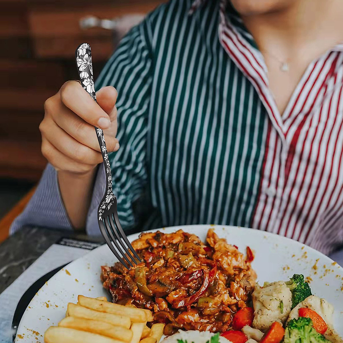 Stapava 48-Piece Black Silverware Set with Steak Knives for 8, Stainless Steel Flatware Set, Mirror Polished Cutlery Utensils Set, Include Knives Forks Spoons Set, Dishwasher Safe