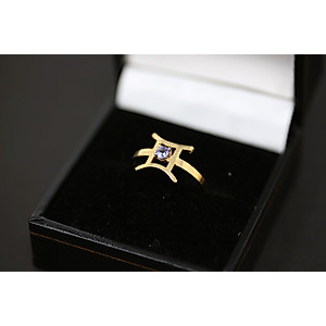 CaliRoseJewelry 10k Yellow Gold Gemini Zodiac Ring for Women with June Birthstone (Size 7)