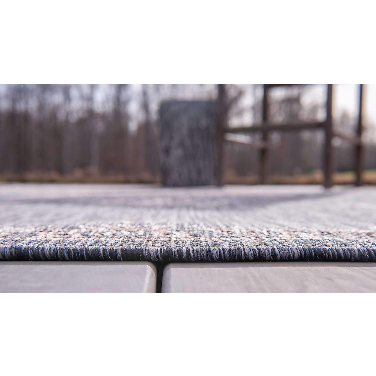 Unique Loom Outdoor Traditional Collection Area Rug - Antique (4' 1" x 6' 1" Rectangle, Charcoal Gray/ Natural)