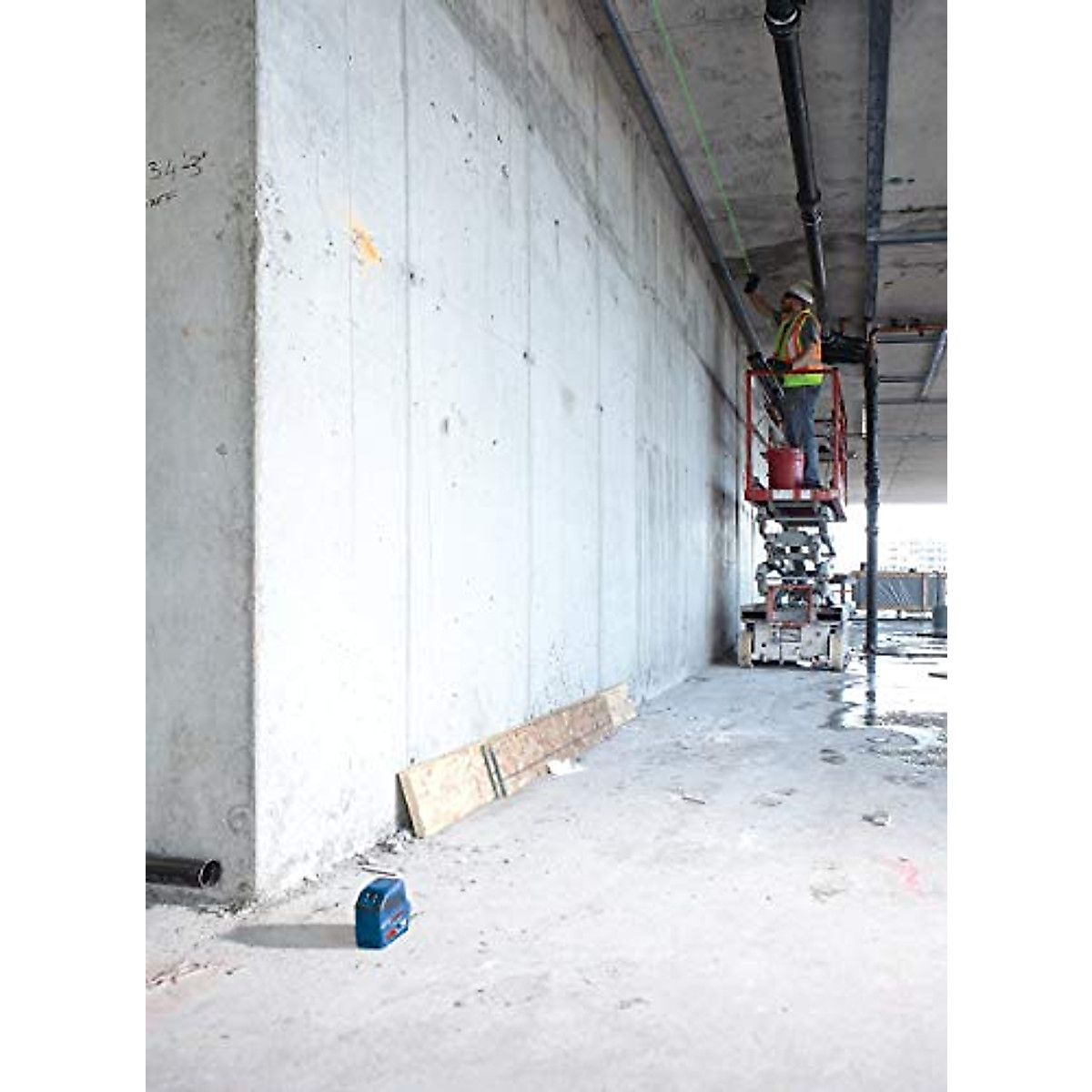 BOSCH GLL75-40G 75ft Green-Beam Self-Leveling Cross-Line Laser with VisiMax Technology, L-Bracket Adjustable Mounting Device and Carrying Pouch , Red