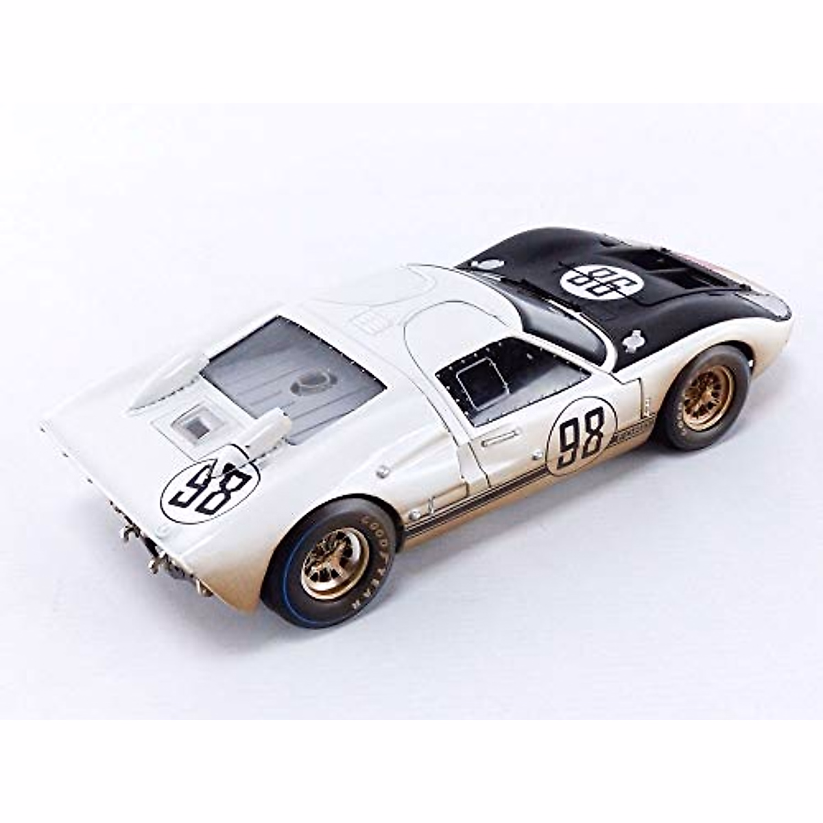 1966 Ford GT-40 MK II #98 White with Black Hood After Race (Dirty Version) 1/18 Diecast Model Car by Shelby Collectibles SC432