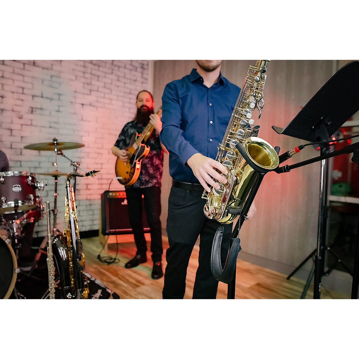 Gator Frameworks Tall Tripod Style Stand for Alto or Tenor Saxophones; (GFW-BNO-SAXTALL)