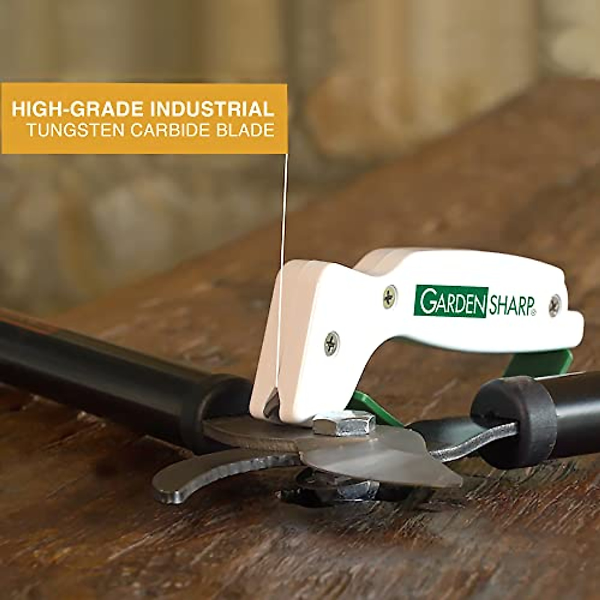 AccuSharp Garden Tool Sharpener - Diamond-Honed Tungsten Carbide Rust-Free Blade Quickly Sharpens, Restores, Repairs & Hones Lawnmower Blades, Secateurs, Limb Loppers, Hoes, Shovel & Scythes