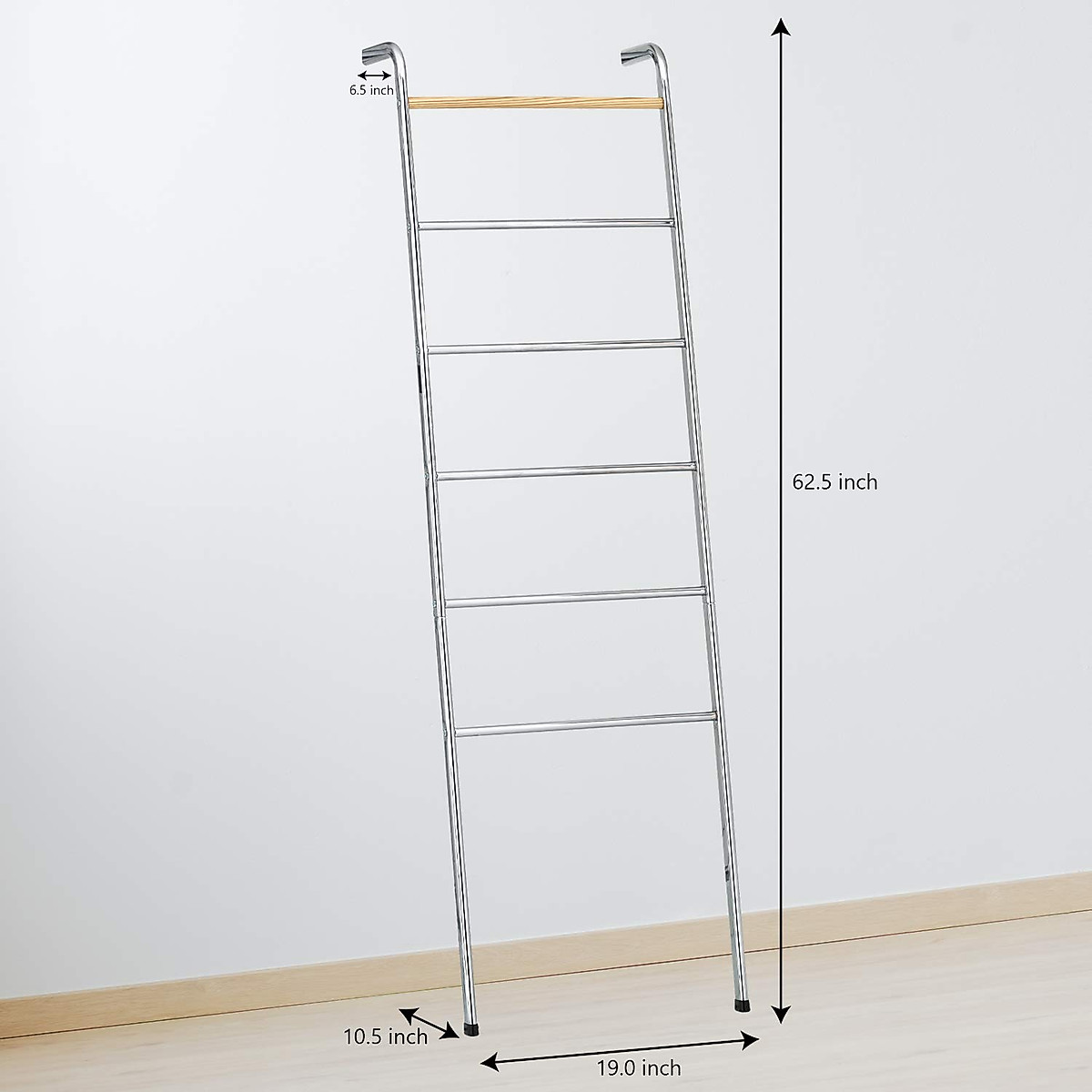 MyGift 6 Rung Silver Chrome Plated Metal Wall Leaning Bath Towel Storage Ladder, Freestanding Bathroom Drying Rack for Towels with Top and Bottom Non Slip Rubber Feet