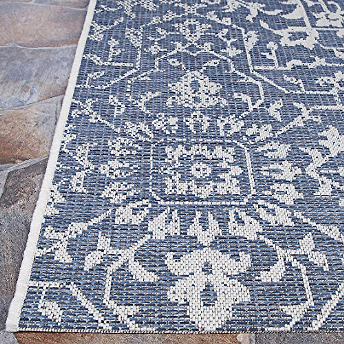 Couristan Monte Carlo Palmette Indoor/Outdoor Area Rug, 5'3" x 7'6", Navy-Ivory