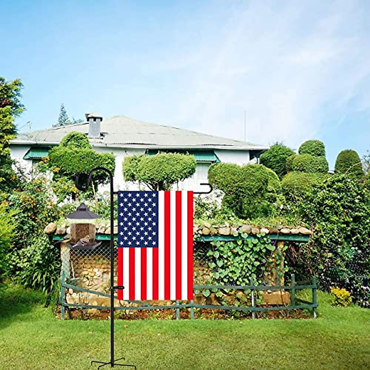 2 Pack Garden Flag Holder Stand with Shepherd Hooks, 47 inches Yard Garden Flag Holder with Anti-Wind Clip, Shepherd Hooks with Flag Holder Yard Flag Pole Holder for Flag, Yard Lights, Plants