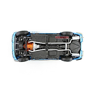 Maisto Die Cast 1:18 Scale 1965 Chevrolet Corvette (Colors May Vary)