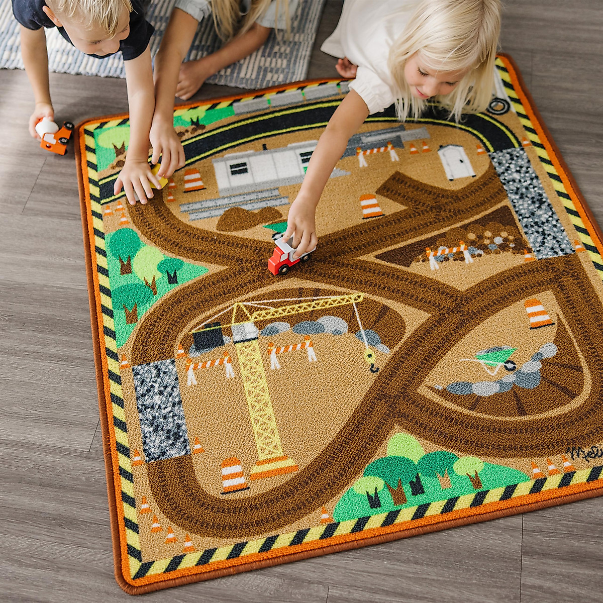 Melissa & Doug Round the Construction Zone Work Site Activity Play Rug With 3 Wooden Trucks (39" x 36")