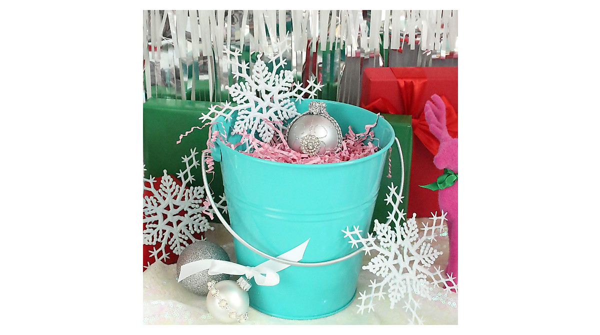 Simply Elegant Extra Large Metal Bucket for All Occasions