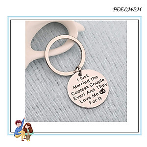 FEELMEM Wedding Planner Gift Wedding Officiant Gift I Just Married the Coolest Couple Ever Keychain Wedding Thank Your Gift for Reverend Preacher Wedding Coordinator (silver)
