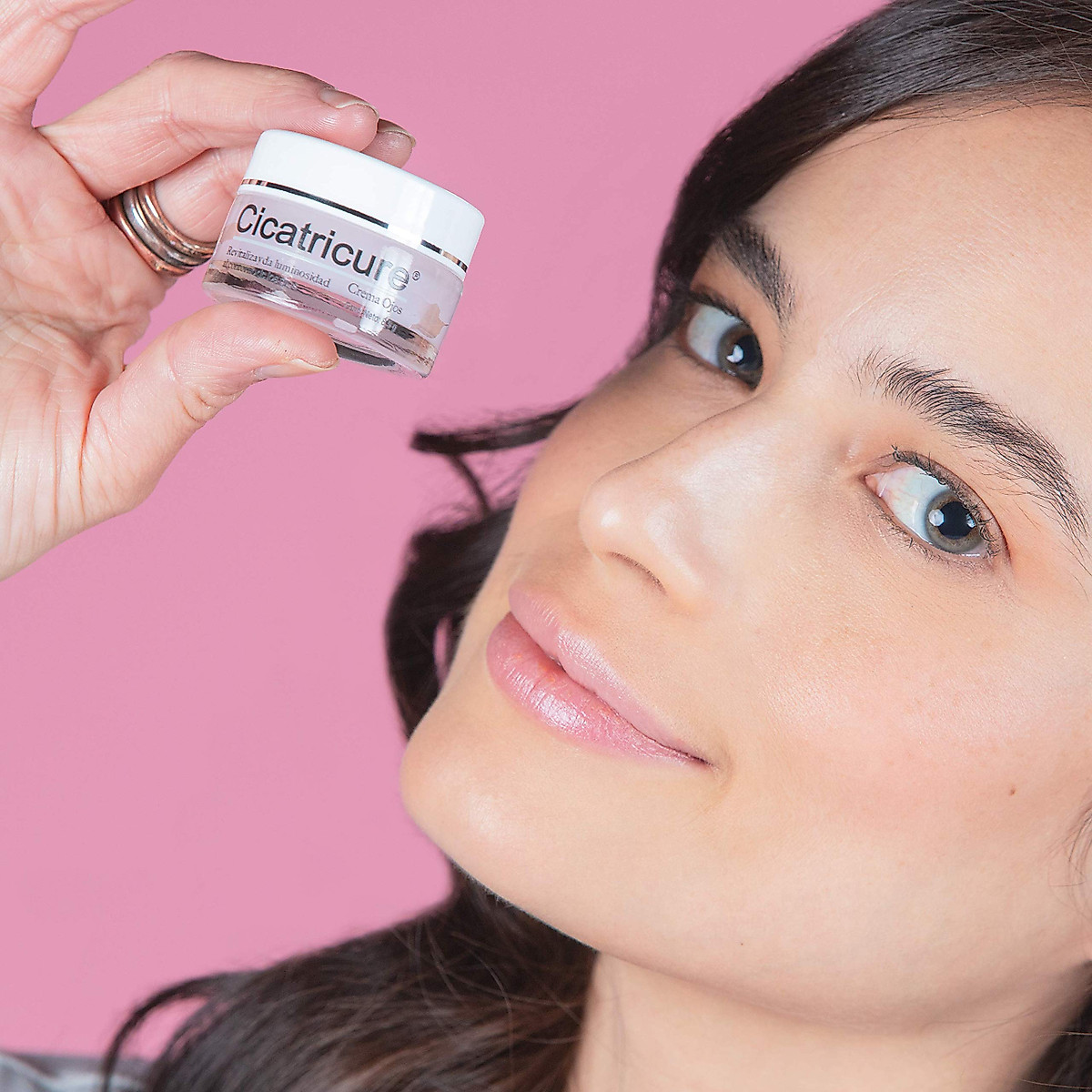 Cicatricure Dia/Noche Arrugas Bolsas Day and night cream from eye wrinkles