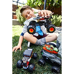 Hot Wheels Monster Trucks 1:24 Scale Pizza Co Vehicle for Kids Age 3 4 5 6 7 8 Years Old Great Gift Toy Trucks Large Scales