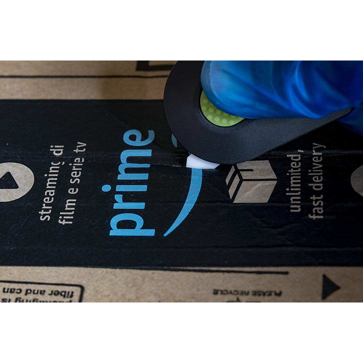 Slice 10514 Mini Box Cutter, Package and Box Opener, Safe Ceramic Blade Retracts Automatically, Stays Sharp Up to 11x Longer, Right or Left Handed, Keychain, Magnetic, Pack of 1