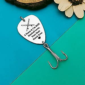5 Year Anniversary Hook Gift Wedding Anniversary Fishing Lure Gifts for Him Her Fisherman Gifts for Husband Boyfriend 5th Year Couple Anniversary Hook Gifts Birthday Christmas Valentines Day Gifts