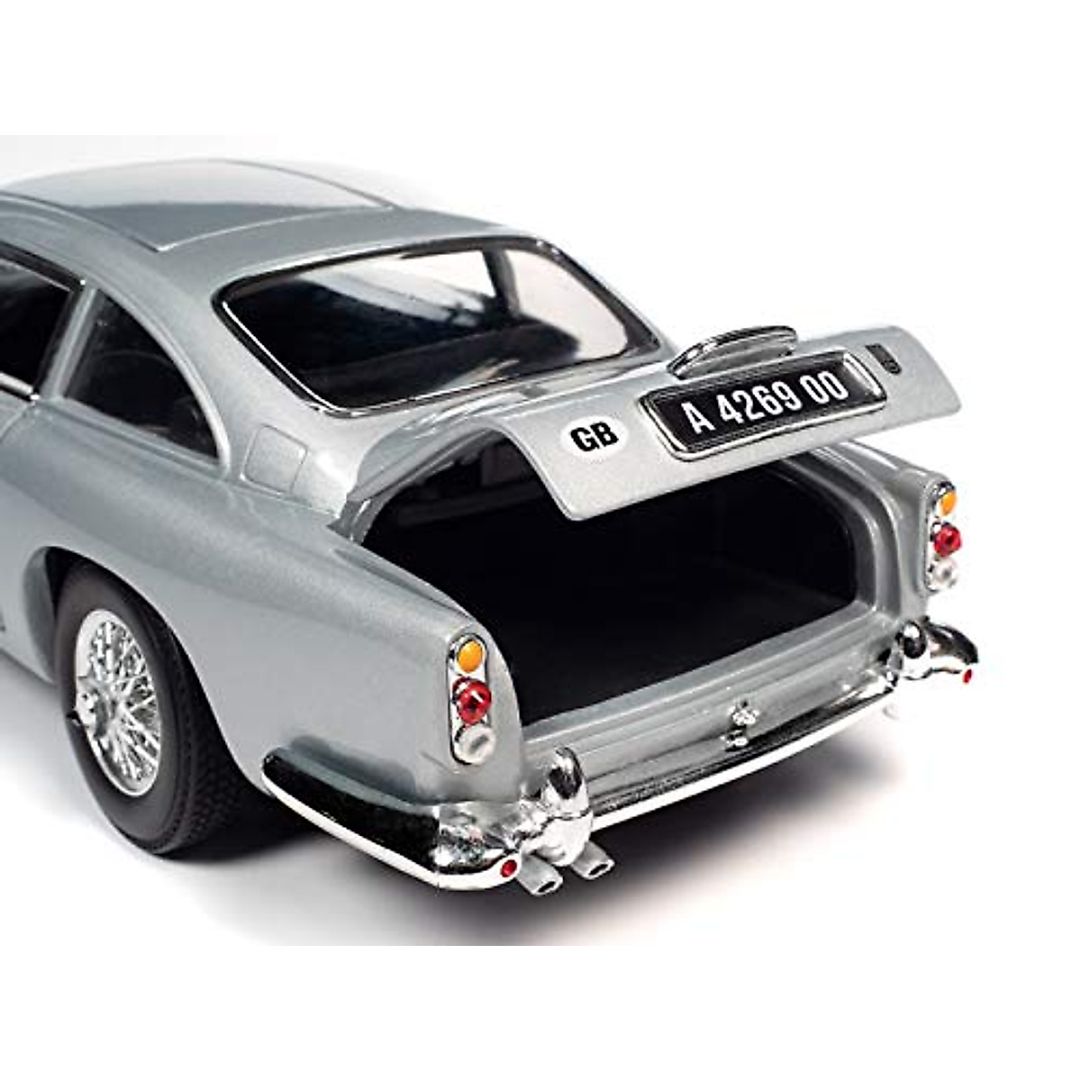 Auto World James Bond 1965 Aston Martin DB5 Coupe (No Time to Die) 1:18 Diecast Model Kit
