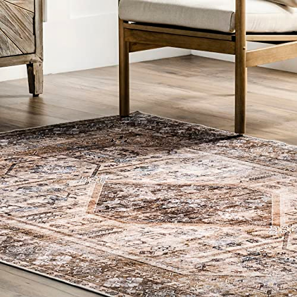 nuLOOM Devin Machine Washable Vintage Medallion Accent Rug, 2' x 3', Light Brown