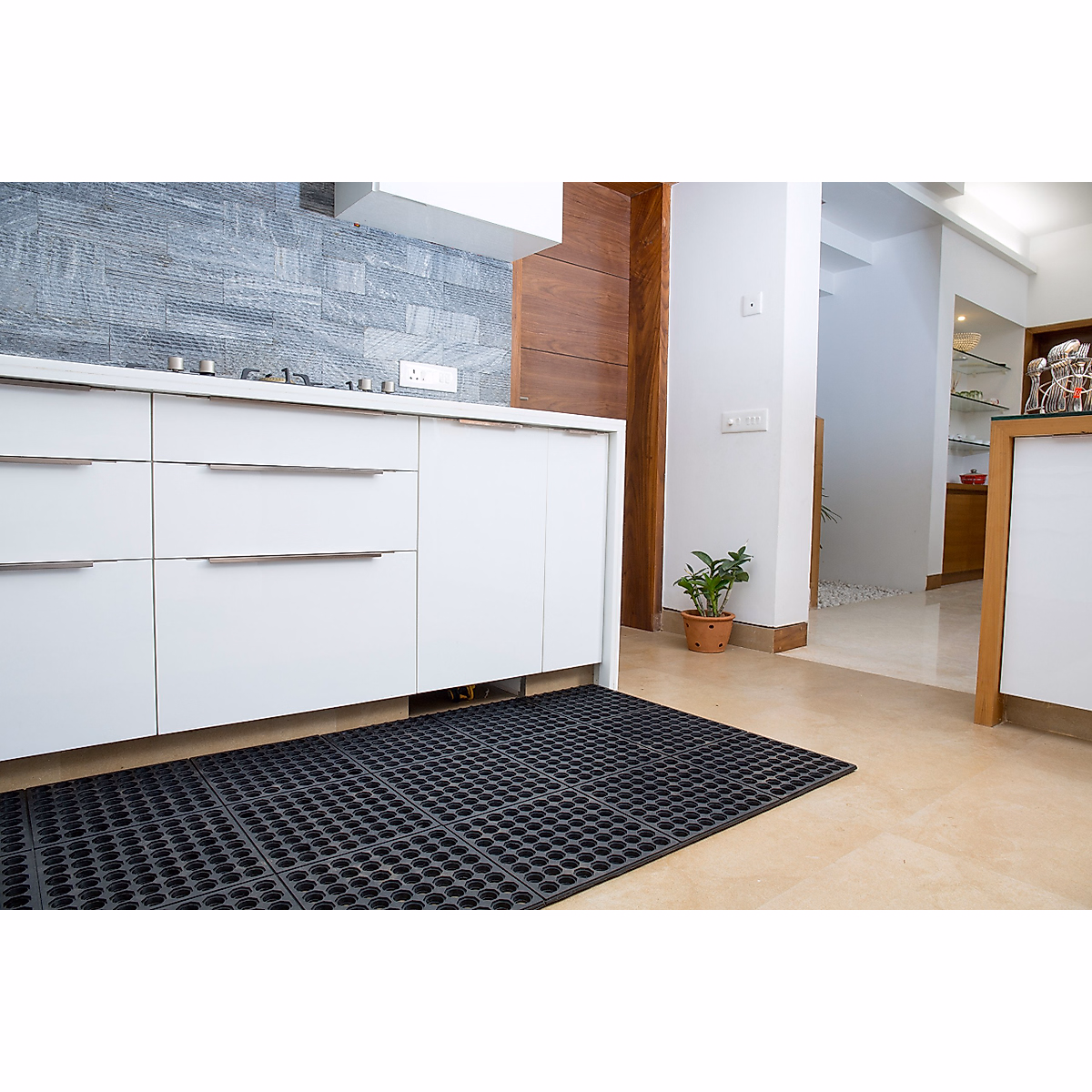 IRONGATE - Anti-Fatigue Drainage Mats - 4 Pack - Rubber - Rugged Sturdy Heavy Duty Commercial Grade - Non Slip Outdoor Indoor Skid Resistant -Restaurant Floor Tile Drain Pool Balcony Yard- 3' x 3'