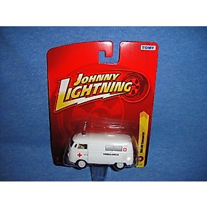 JOHNNY LIGHTNING 1:64 SCALE R20 1965 VW TRANSPORTER AMBULANCE