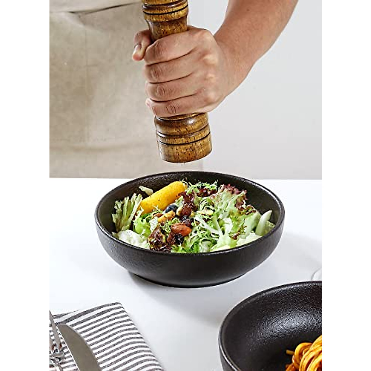 Ghaexui Ceramic Pasta Bowls, Salad Bowls, Large Serving Bowl Set - 35 Ounce, Set of 4, Matte Black