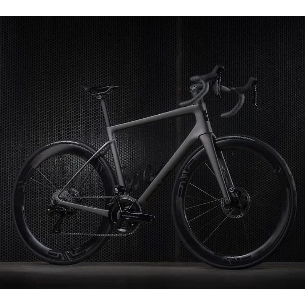 The 9-3 Crank Position Invisible Bike Photographer Road Bike Stand