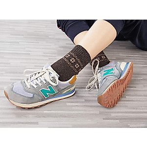 NinetoFiveLife Pack of 4 Womens Socks Wool Socks for Women Sports Hiking Winter Warm Soft and Comfortable