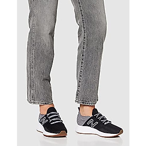 New Balance Women's Fresh Foam Roav V1 Sneaker, Black/Light Aluminum, 8