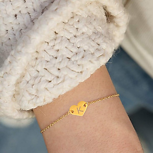Heart Initial Bracelet 18K Gold Plated Stainless Steel Lovely Heart Charm Bracelet Dainty Small Letter Bracelet Personalized Monogram Name Bracelet for Women