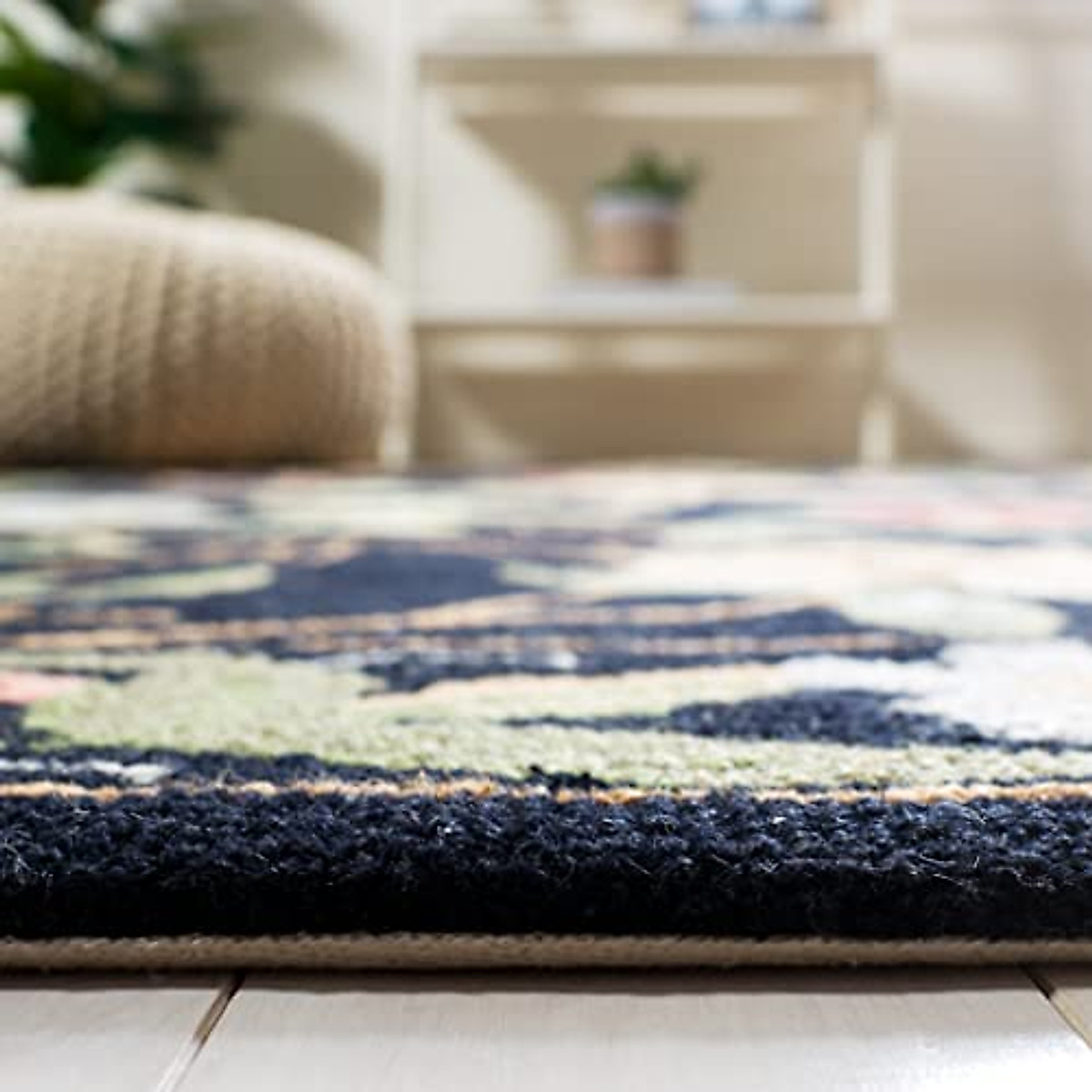 SAFAVIEH Chelsea Collection Accent Rug - 2'9" x 4'9", Black, Hand-Hooked French Country Wool, Ideal for High Traffic Areas in Entryway, Living Room, Bedroom (HK311A)